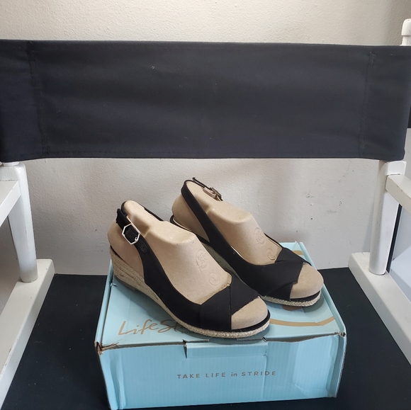 Life Stride | Shoes | Life Stride Womens Socialite Espadrille Wedge ...